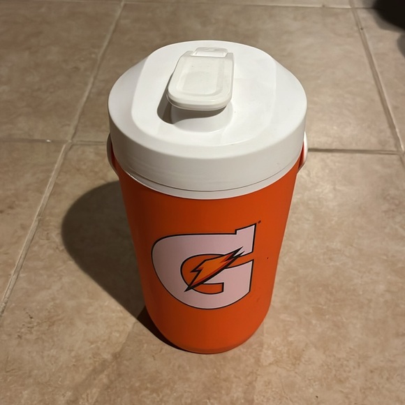 Gatorade | Other | Gatorade Half Gallon Insulated Sport Beverage Cooler ...